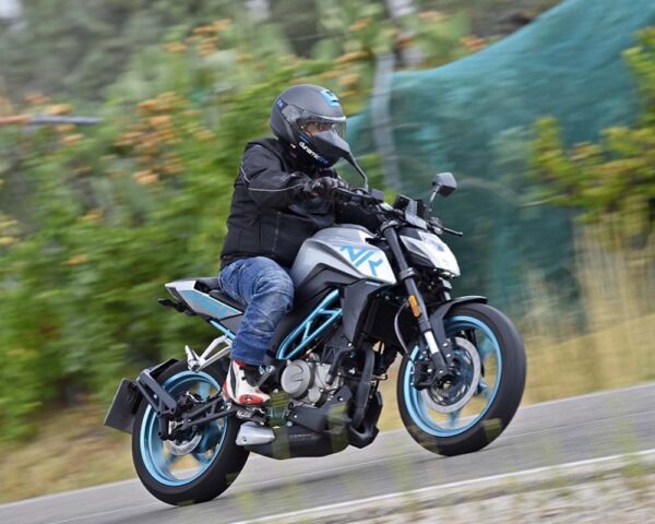 نقد و بررسی cf 250 nk